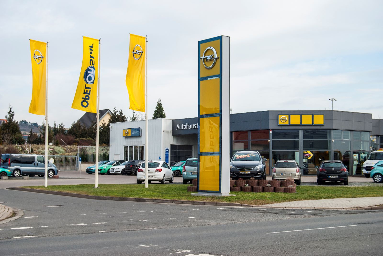 Spannende Autohaus Barbarossa Bad Frankenhausen Fotos